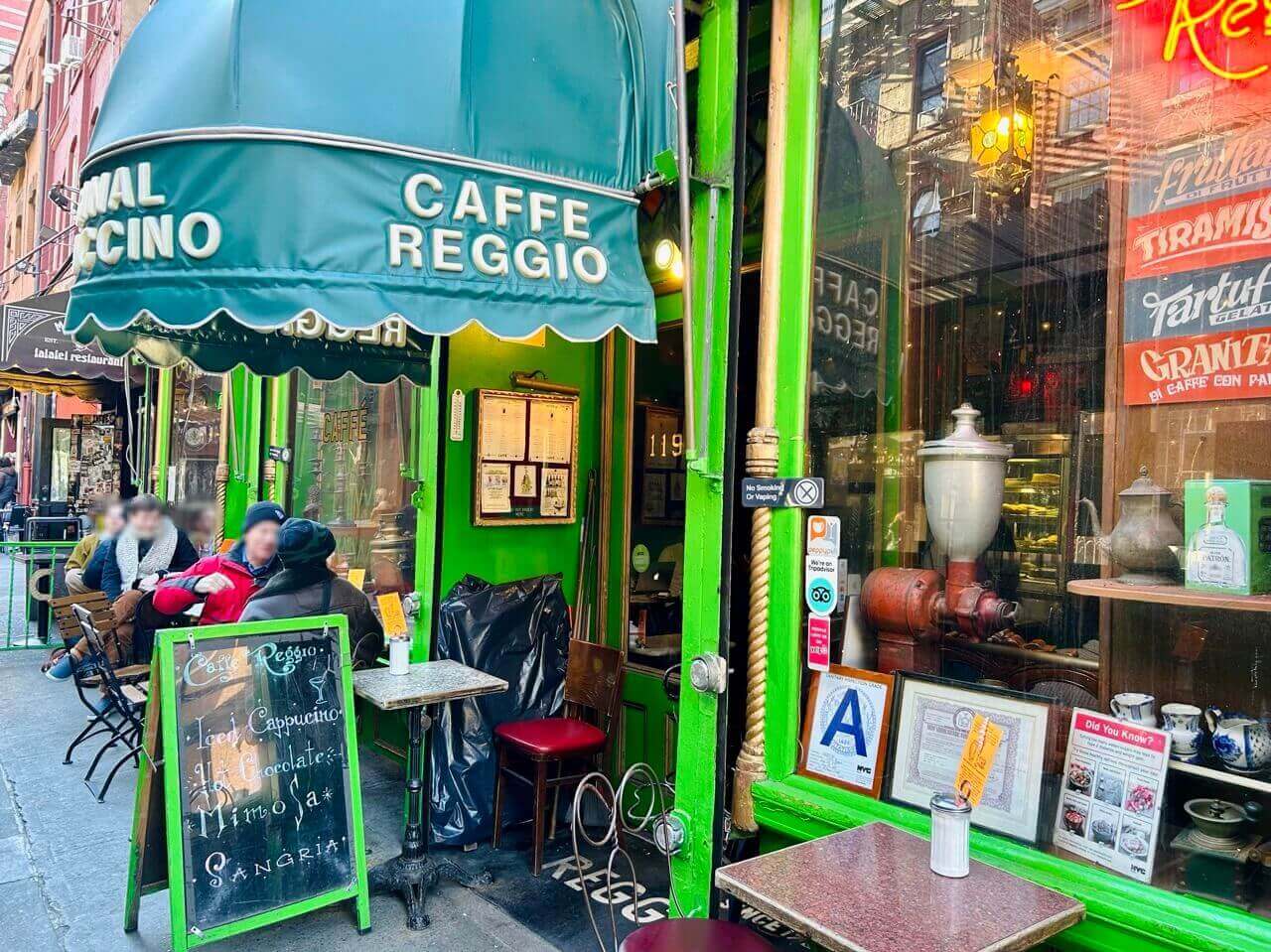 90年以上の歴史が魅力！ニューヨークの老舗コーヒーショップCafe Reggio | 拝啓、今日もこちらは